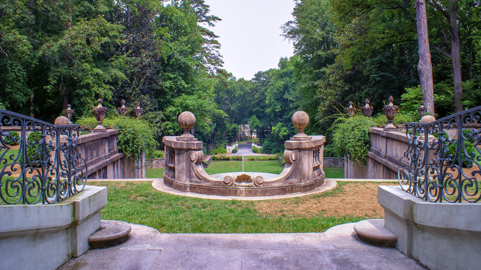 Wordless Wednesday: Classical Symmetry – DaleDucatte.com