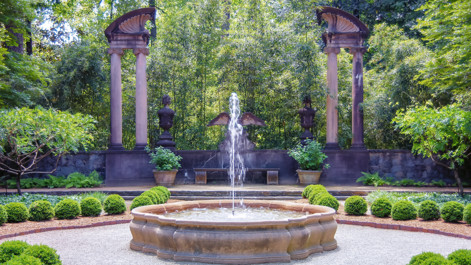 Wordless Wednesday: Classical Symmetry – DaleDucatte.com